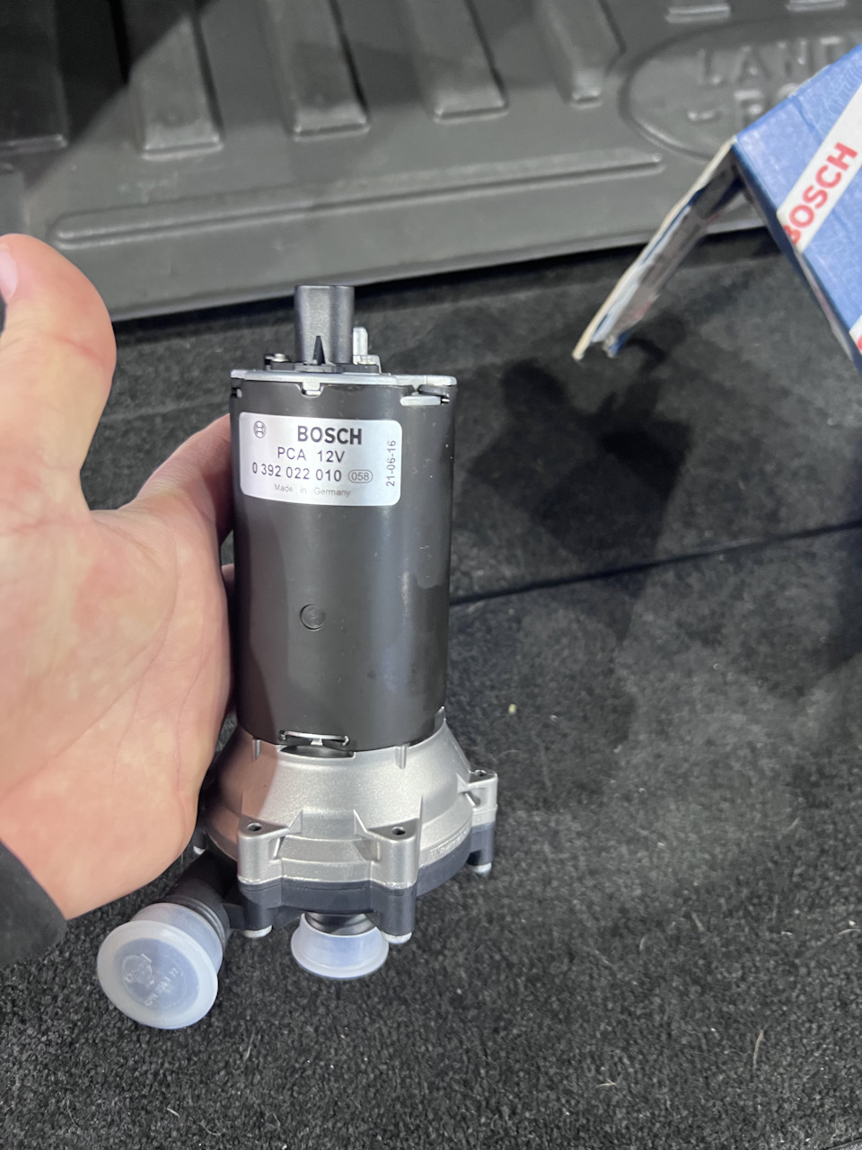 0392022010 Дополнительный водяной насос BOSCH | Запчасти на DRIVE2