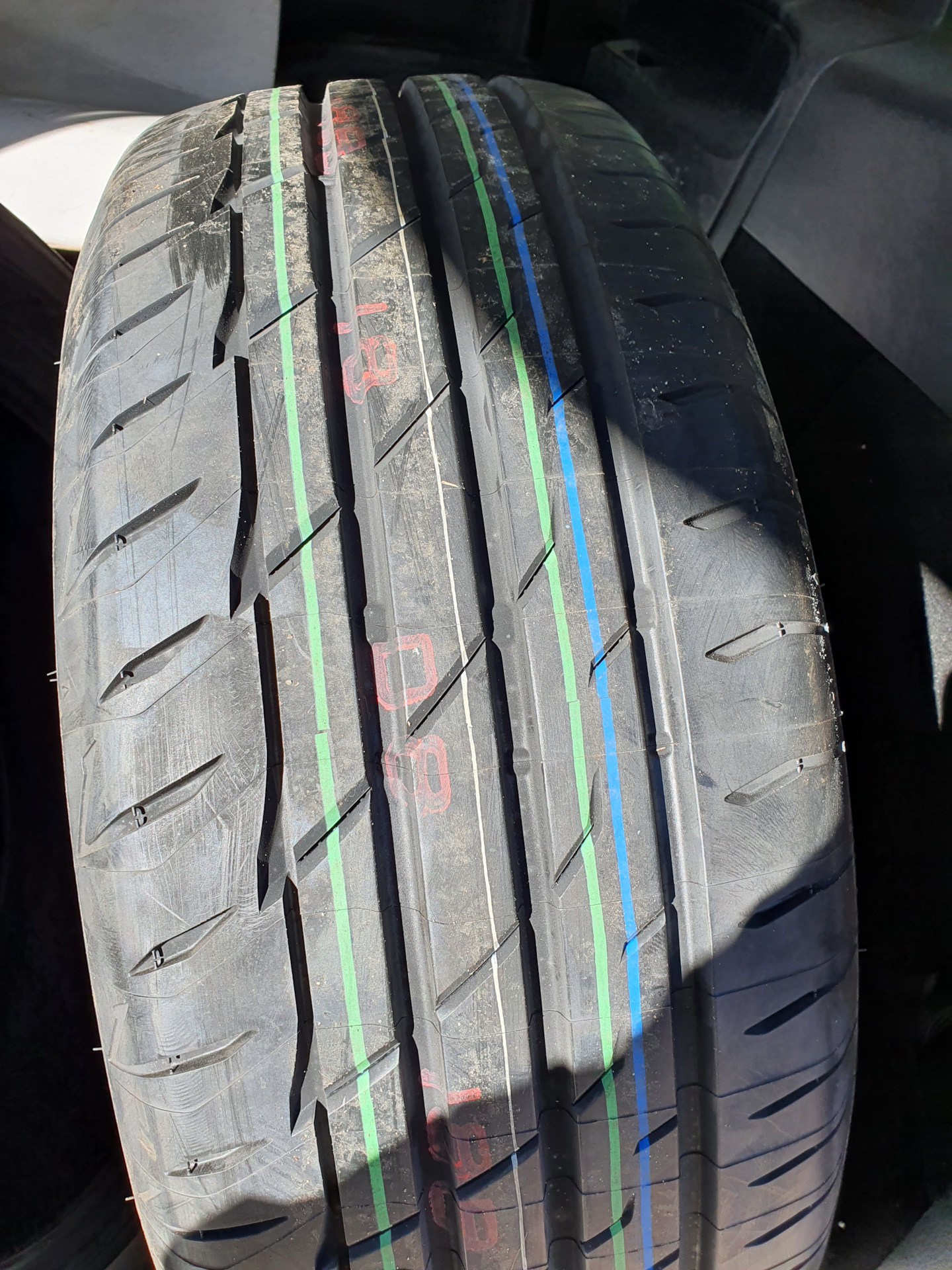 Bridgestone Potenza Adrenalin RE004 225.55.R17 — Mercedes-Benz Vito (3G), 2,1 л, 2016 года ...