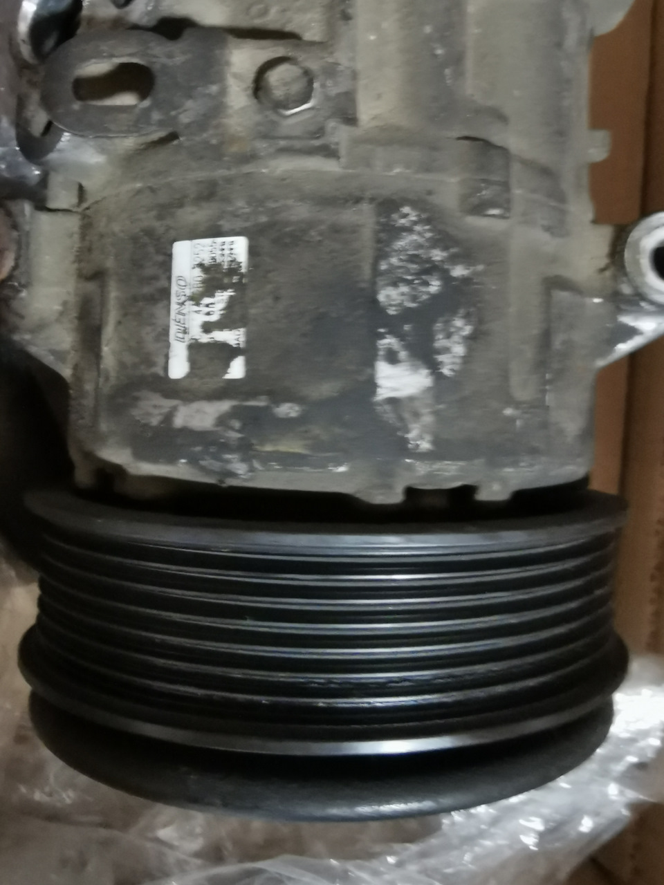 73# Замена компрессора кондиционера — Toyota RAV4 (III), 2 л, 2008 года ...