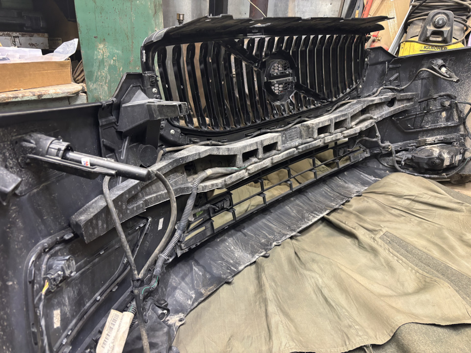 Очистка пакета радиаторов — Volvo XC60 (2G), 2 л, 2018 года | плановое ...