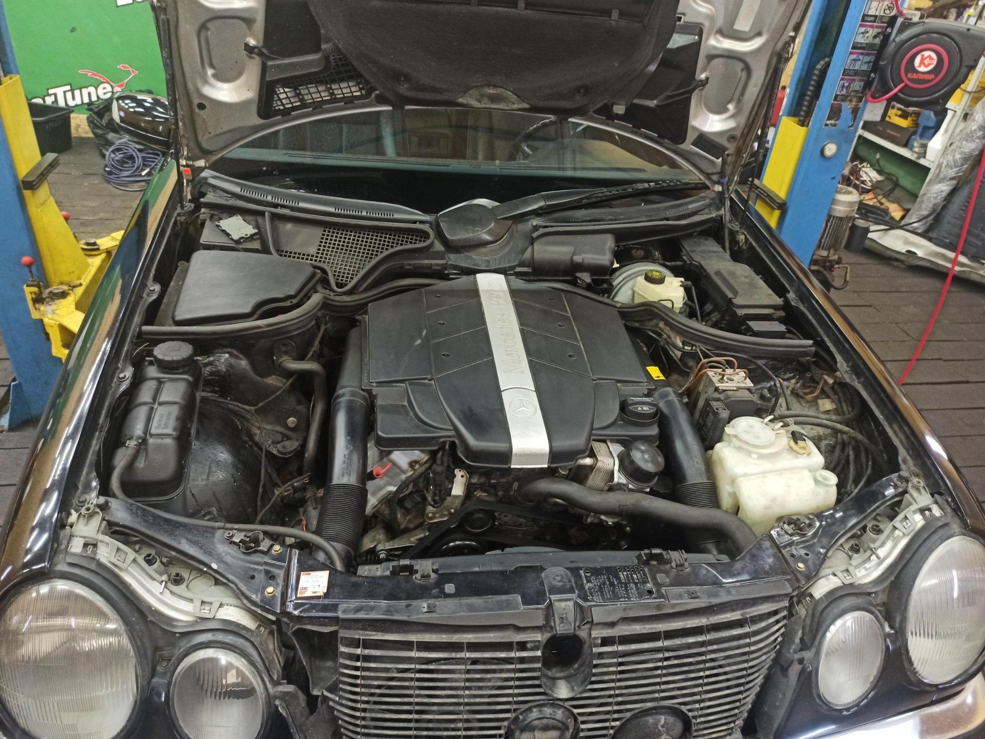 Немного событий) — Mercedes-Benz E-class (W210), 4,3 л, 1999 года ...