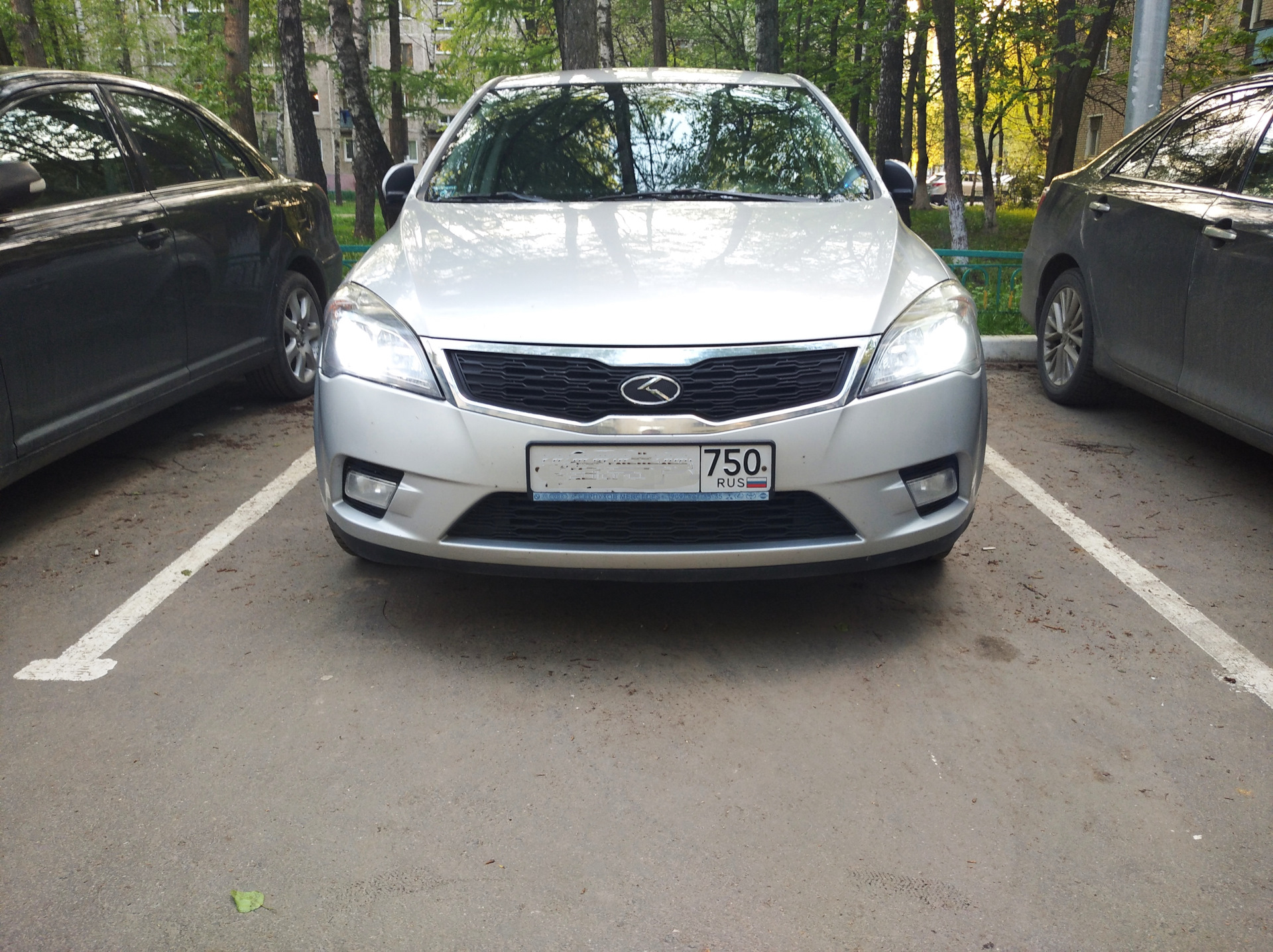 Поменял шильдики. — KIA Ceed (1G), 1,6 л, 2010 года | стайлинг | DRIVE2