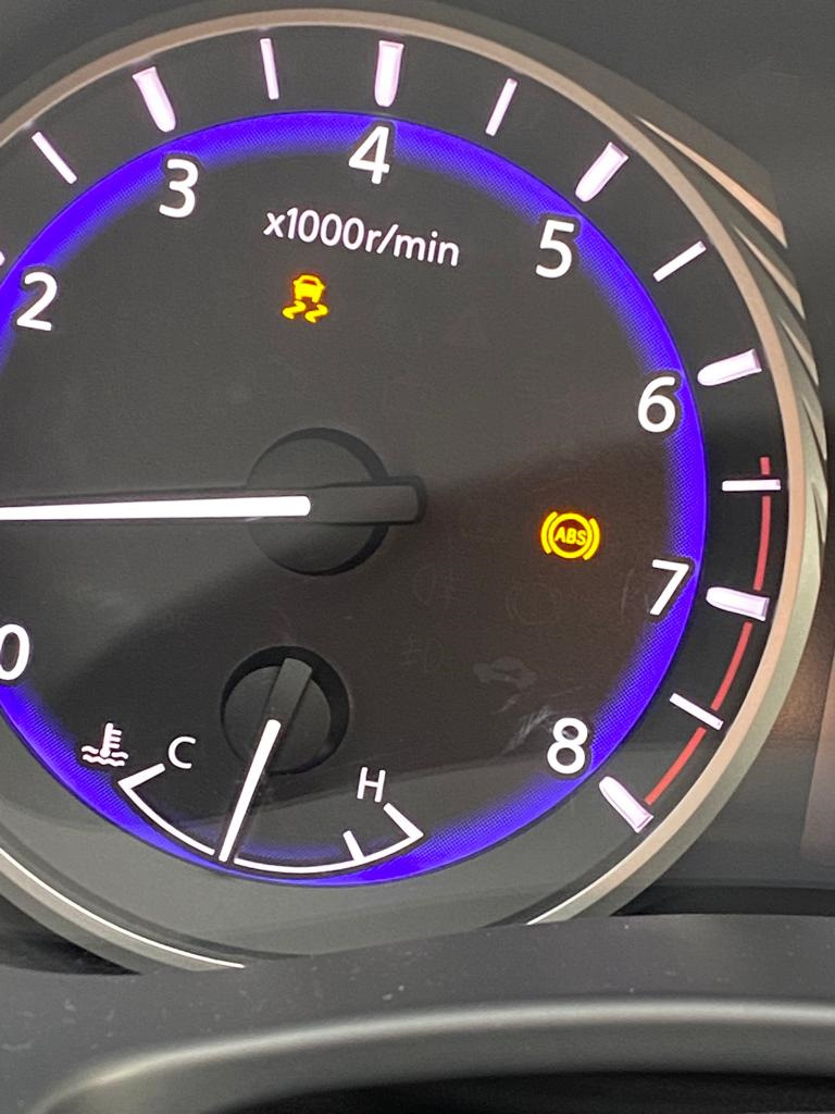 C003A ошибка датчика вращения заднего правого колеса ( Датчик ABS ...