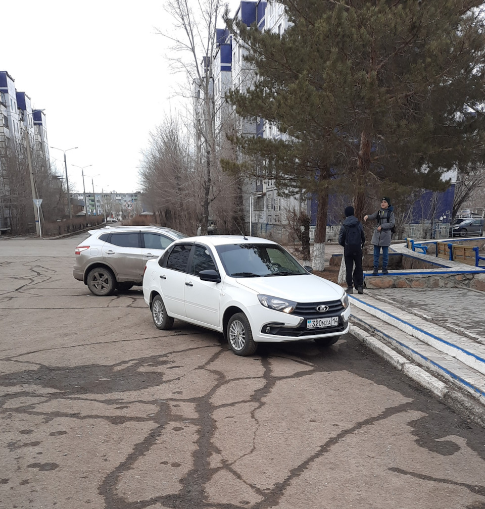 Сезонная замена колес — Lada Granta (2G) FL, 1,6 л, 2020 года | другое | DRIVE2