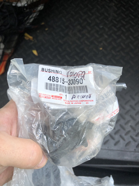 4881533090 Втулка стабилизатора TOYOTA LEXUS | Запчасти на DRIVE2