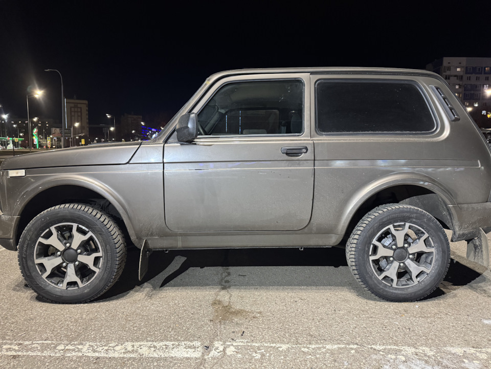 Зимние шины на сток диски нива урбан (гризли ) — Lada 4x4 3D, 1,7 л ...
