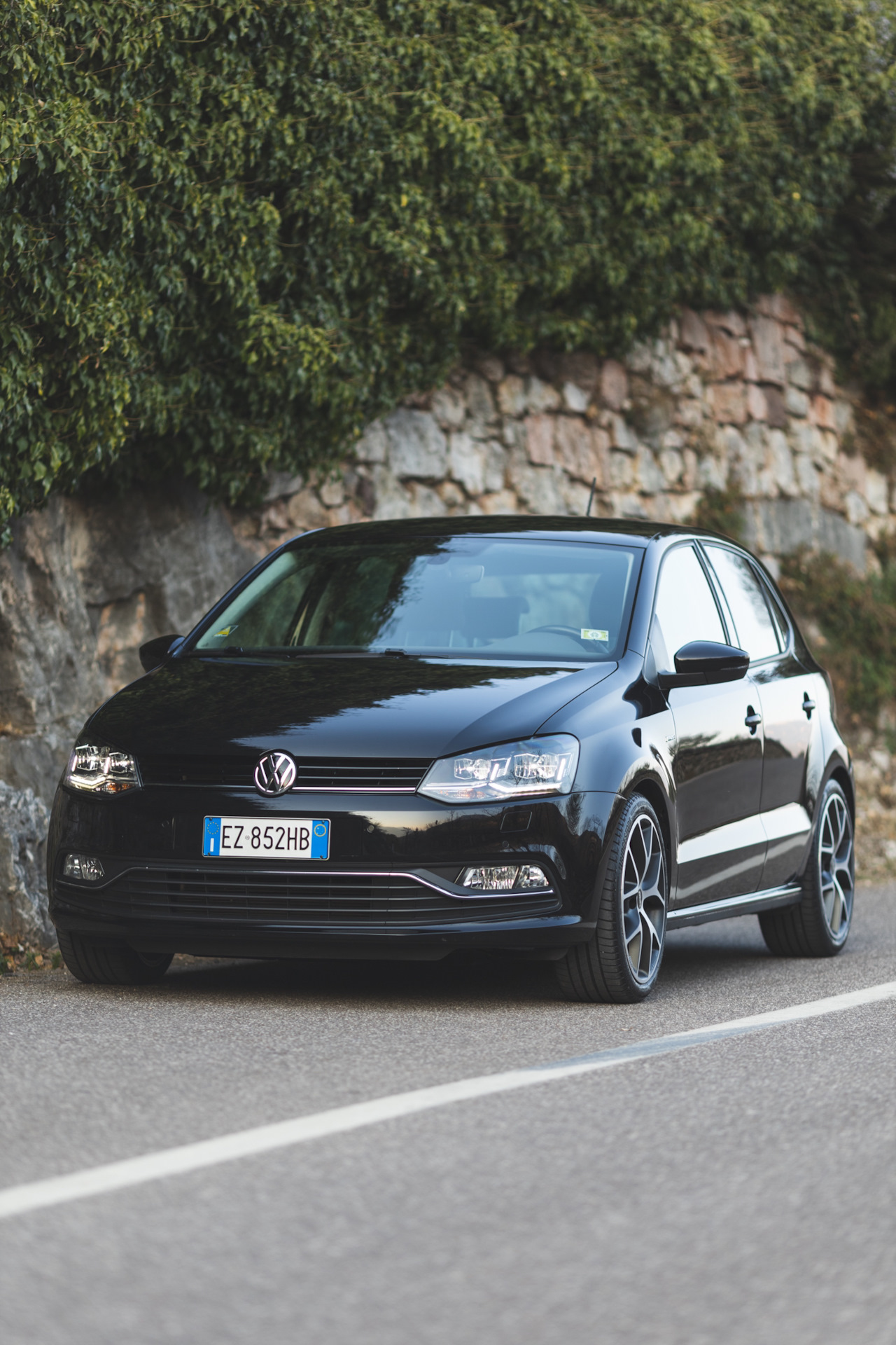 Весенняя фотосессия — Volkswagen Polo Mk5, 1,2 л, 2015 года ...