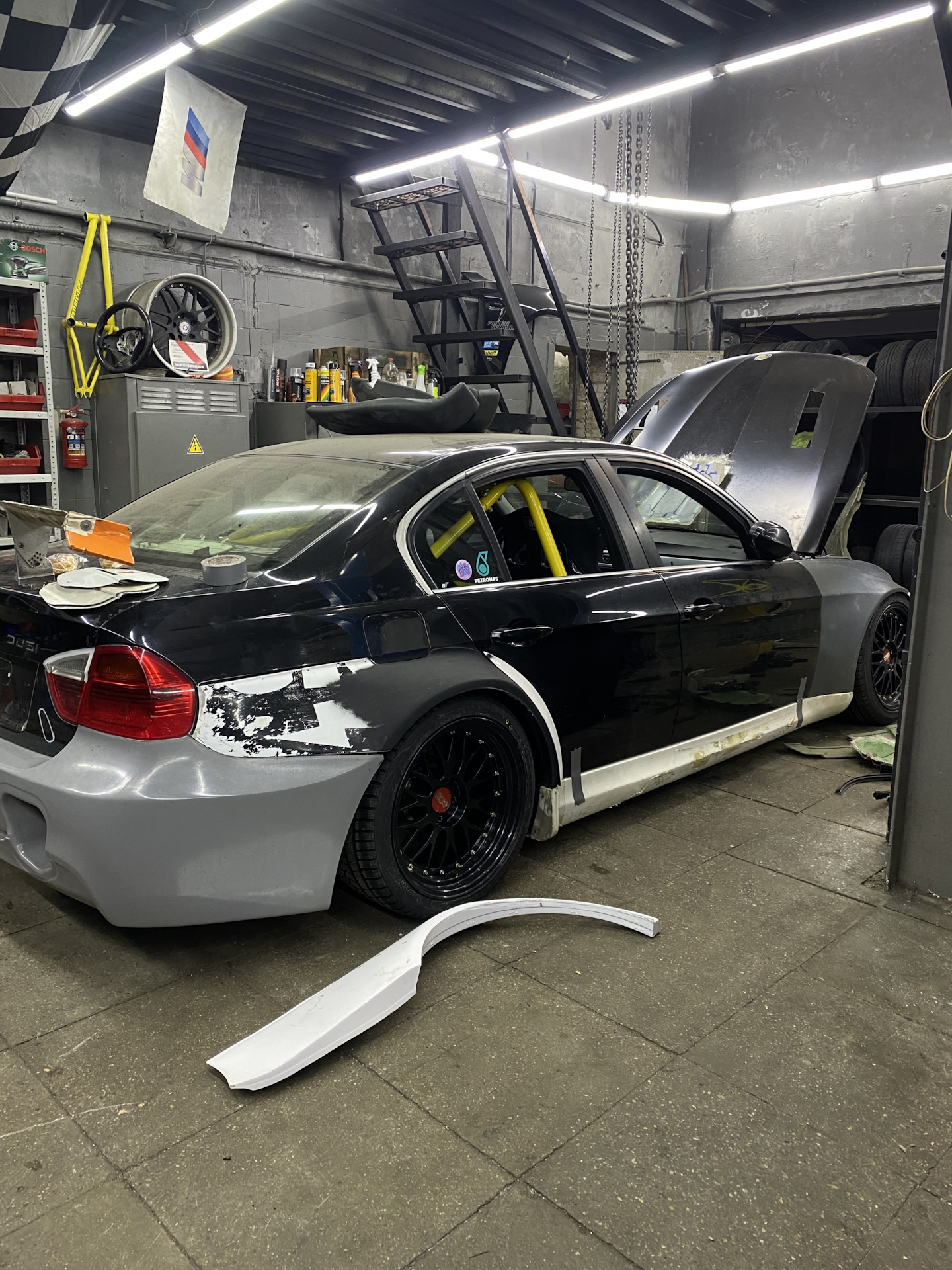 Wide body kit Bmw 320si WTCC(part Ill) — BMW 3 series (E90), 4,3 л ...