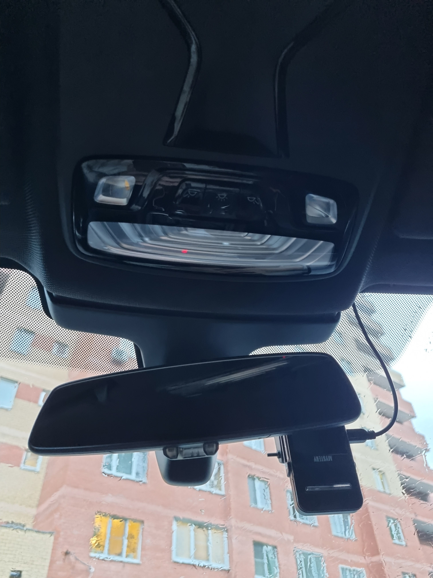 Инструкция по подключению регистратора к плафону — BMW 5 series (G30 ...