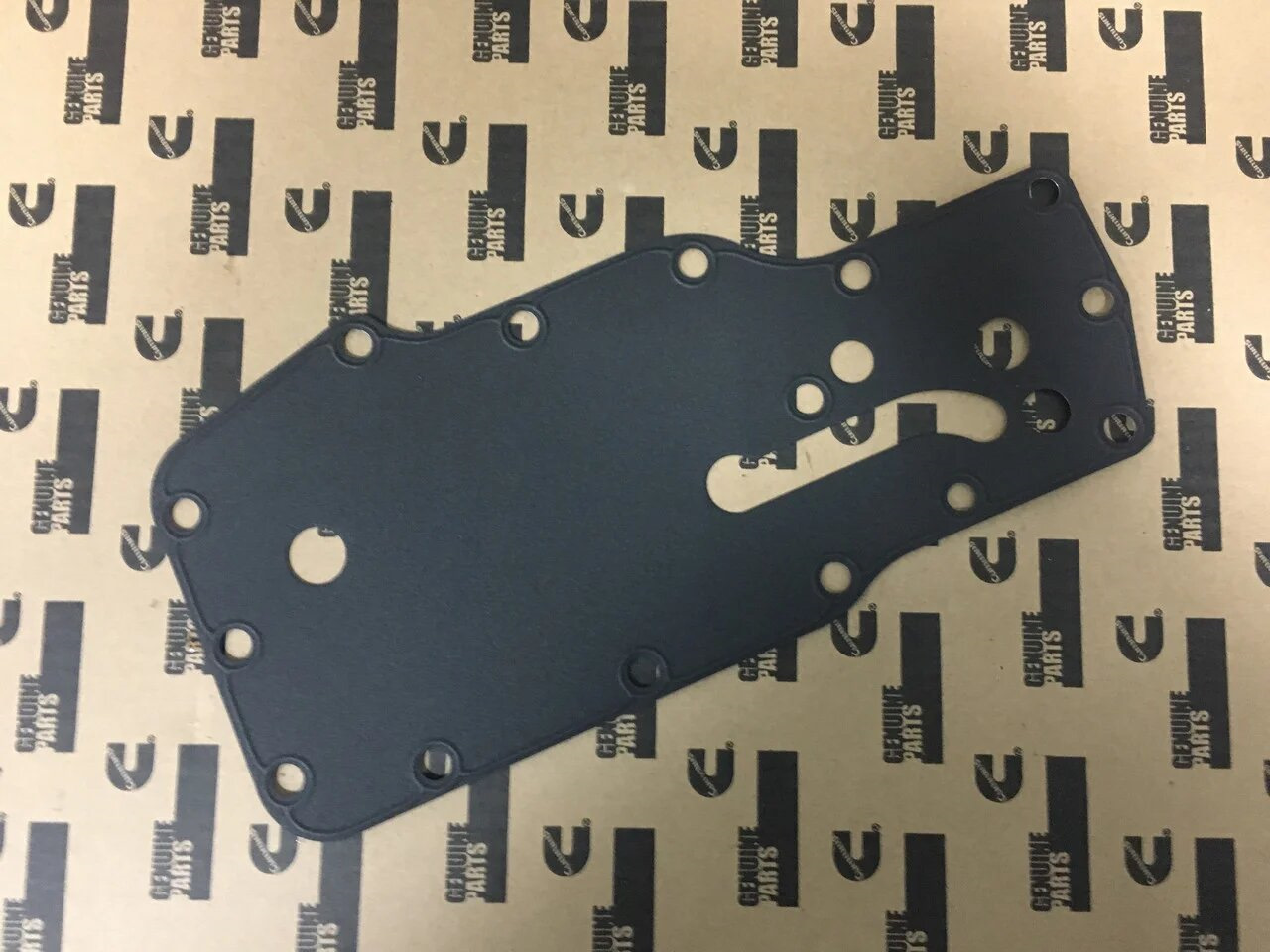 Прокладка маслоохладителя на Cummins ISBe 3864458 3947413 3974127 ...