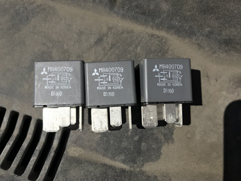 MR400709 Реле Mitsubishi | Запчасти на DRIVE2