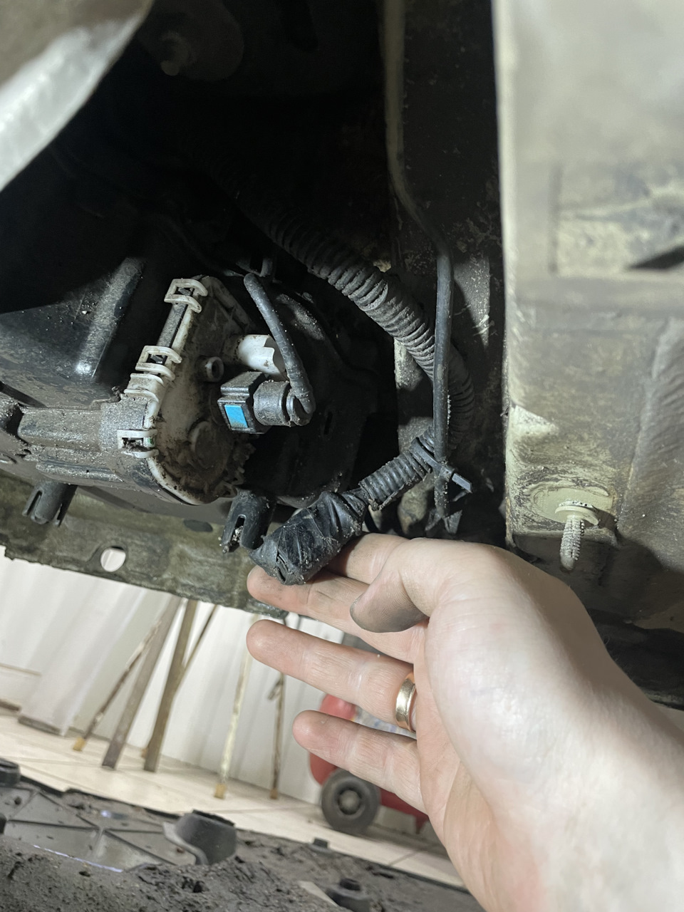 Peugeot 3008 2.0 HDi 150 (DW10FD) Ошибки P0088, P242F, U1F3C, U1F40 ...