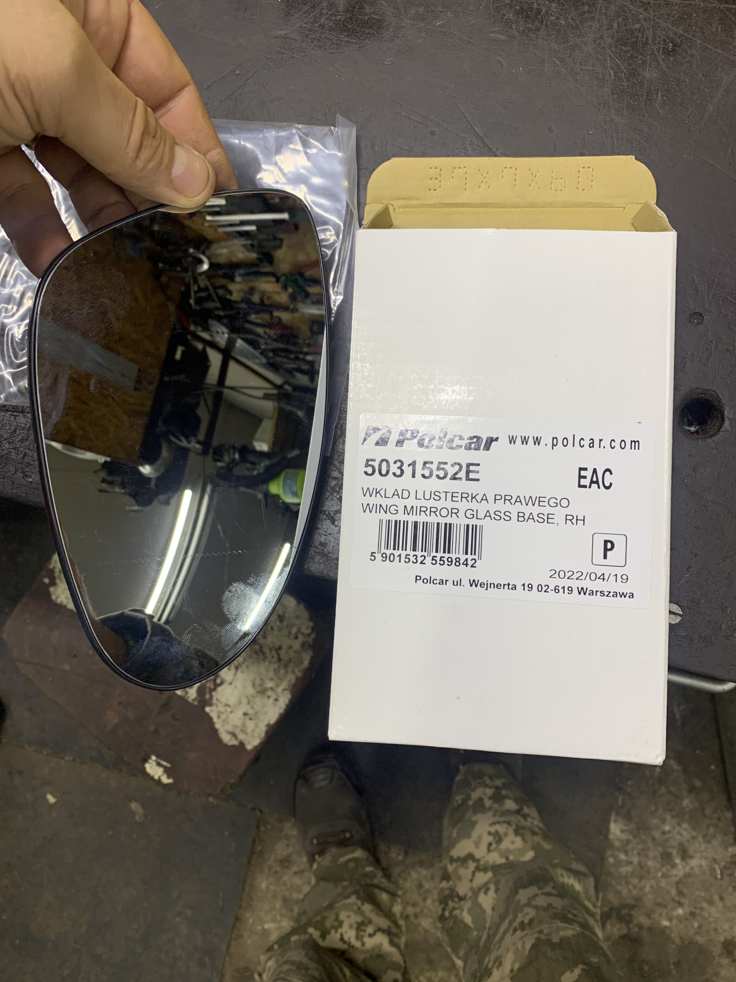 CLS W219 правое зеркало 2218100621 — Mercedes-Benz CLS (W219), 5 л ...