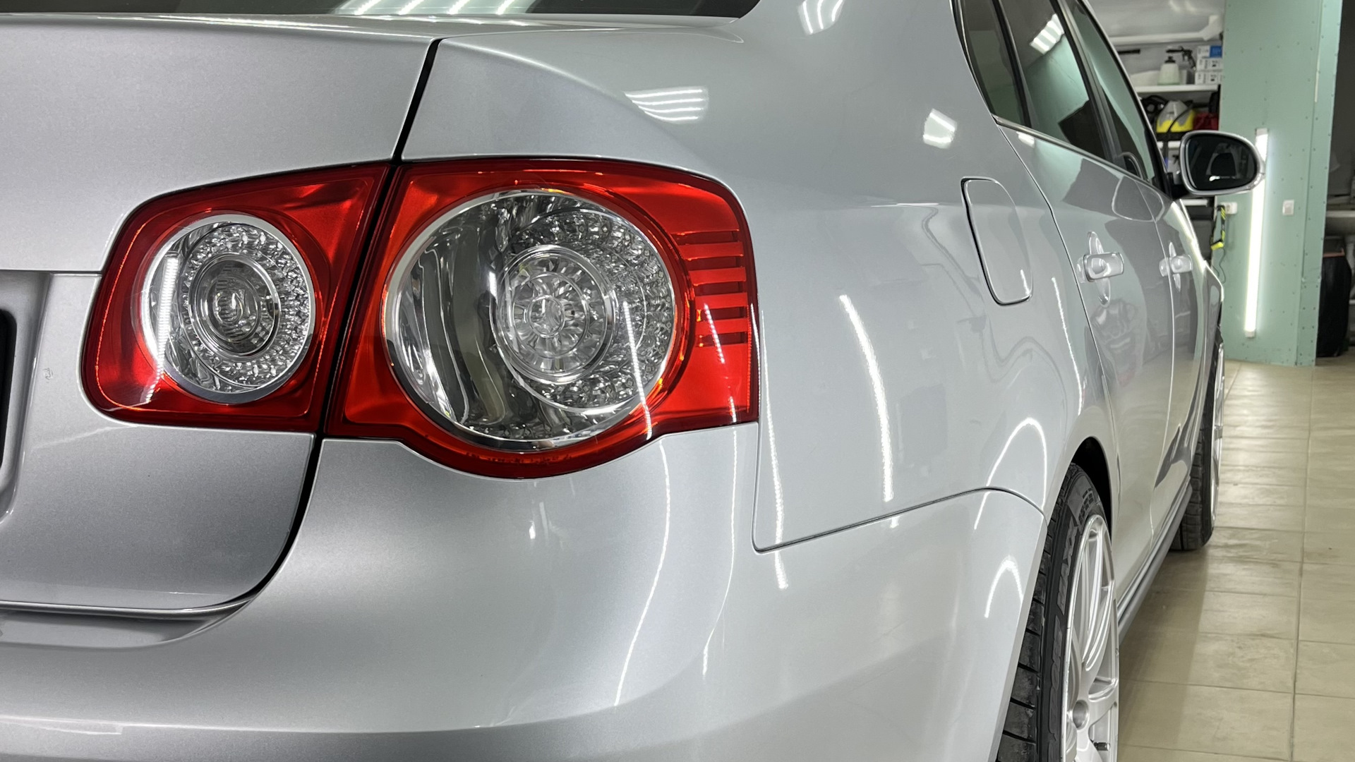 Volkswagen Jetta V 1.6 бензиновый 2008 | ⬛️ Vdub на DRIVE2