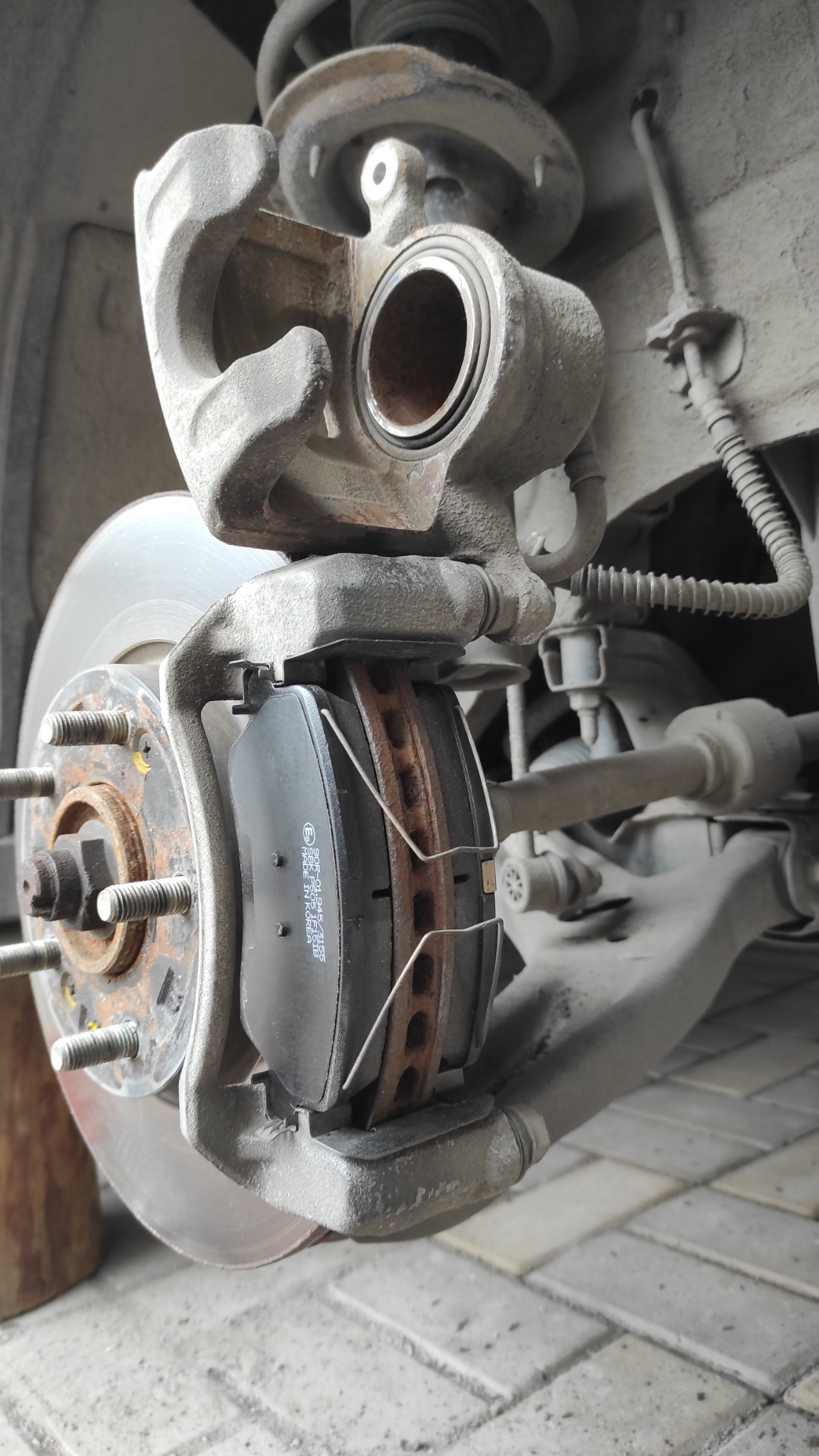 Замена тормозных колодок. — KIA Cerato (3G), 1,6 л, 2018 года ...