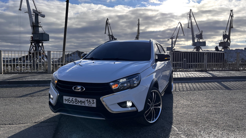 Lada Vesta SW Cross 1.6 бензиновый 2019 | _Vesta R19 МАШИНА ДНЯ на DRIVE2