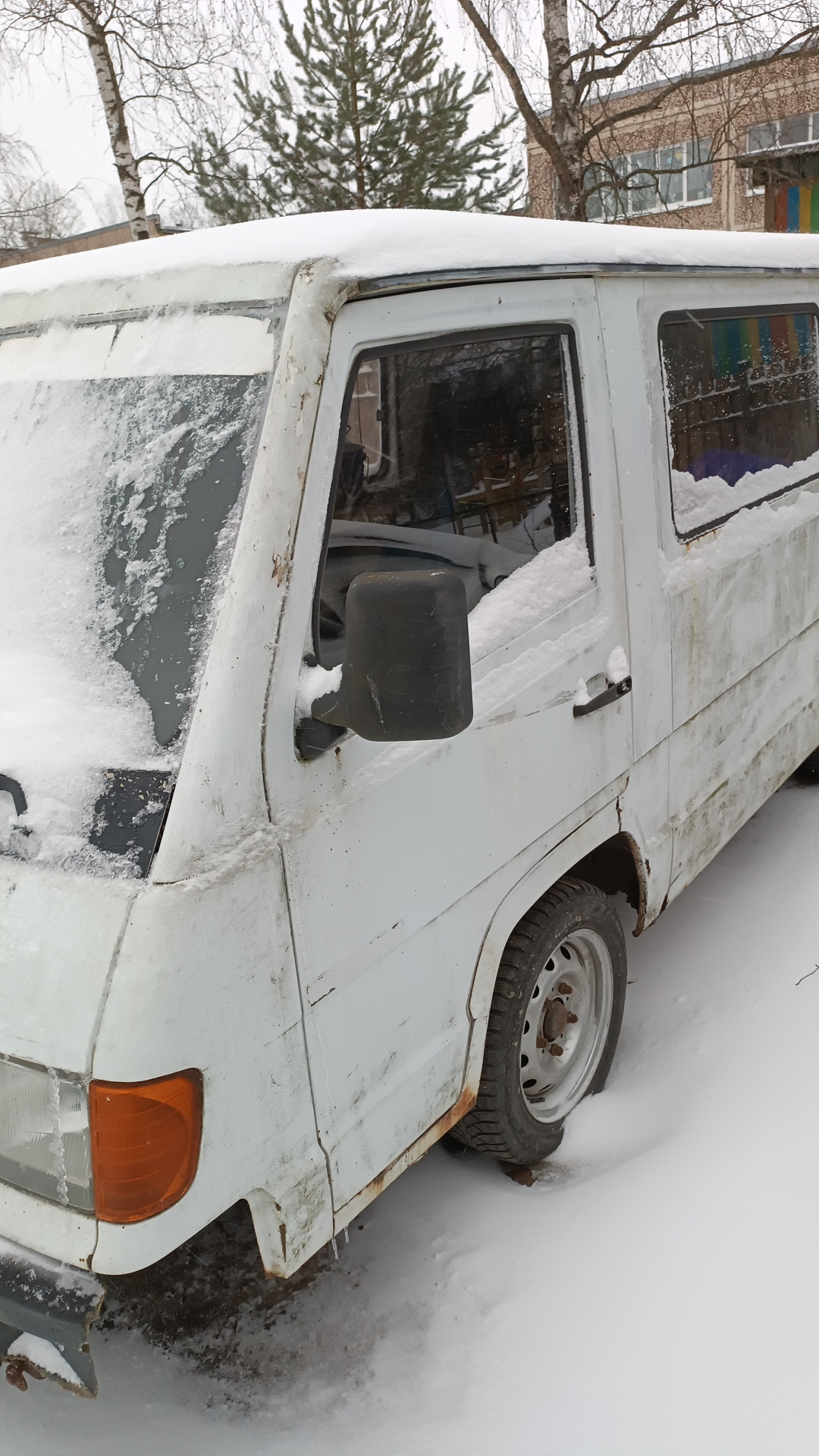 Просто фото:) — Mercedes-Benz MB100, 2,4 л, 1994 года | фотография | DRIVE2