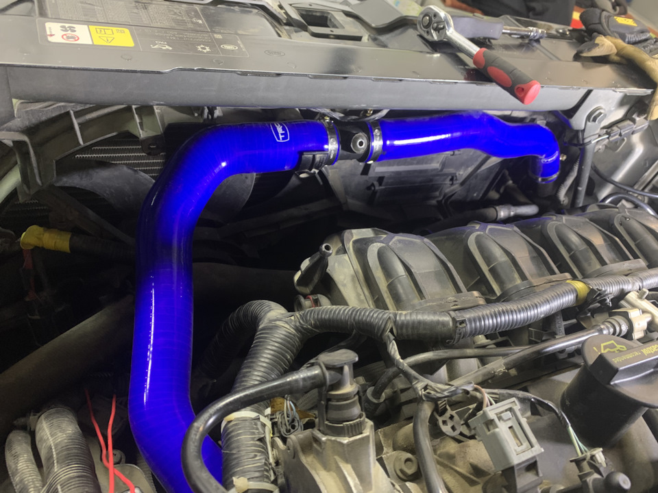 Ошибка цепи вентилятора 1 P0480-13 — Land Rover Range Rover Evoque (1G ...