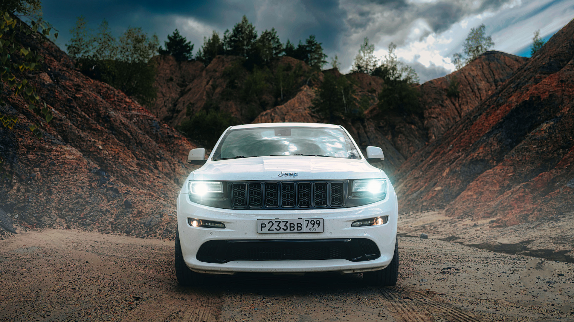 Внедорожник ли JEEP SRT WK2? — Jeep Grand Cherokee SRT-8 (WK2), 6,4 л ...