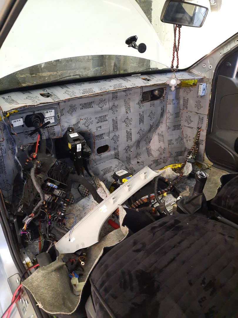 Установка кондиционера в Volkswagen Polo Sedan (как штатный ...