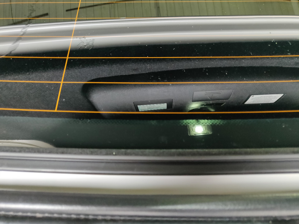 Замена накладки заднего стекла (заднего молдинга) — BMW 5 series (E60 ...