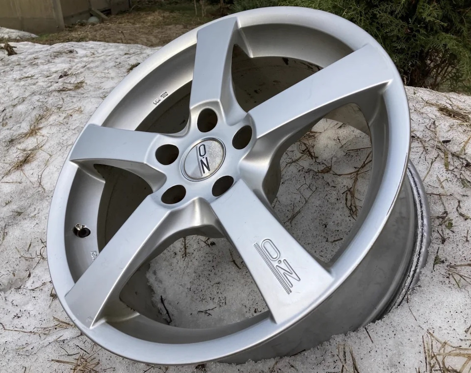 OZ Racing Hydra на смену Q3 — Volkswagen Tiguan (1G), 1,4 л, 2012 года ...