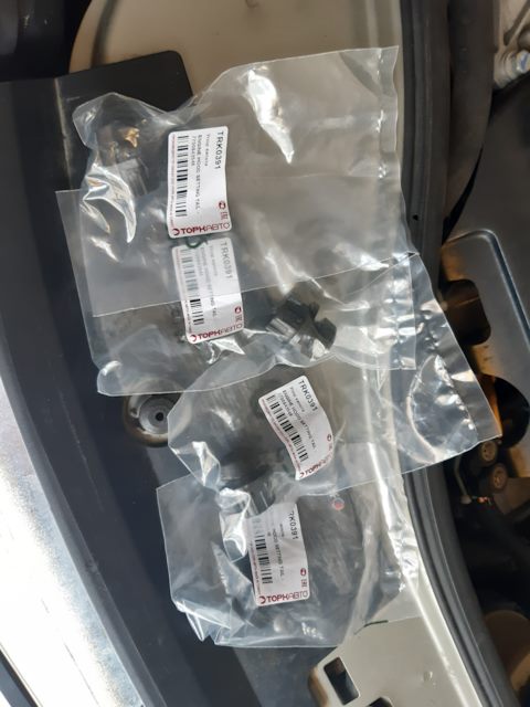 7700843546 Упор капота (рез) RENAULT | Запчасти на DRIVE2