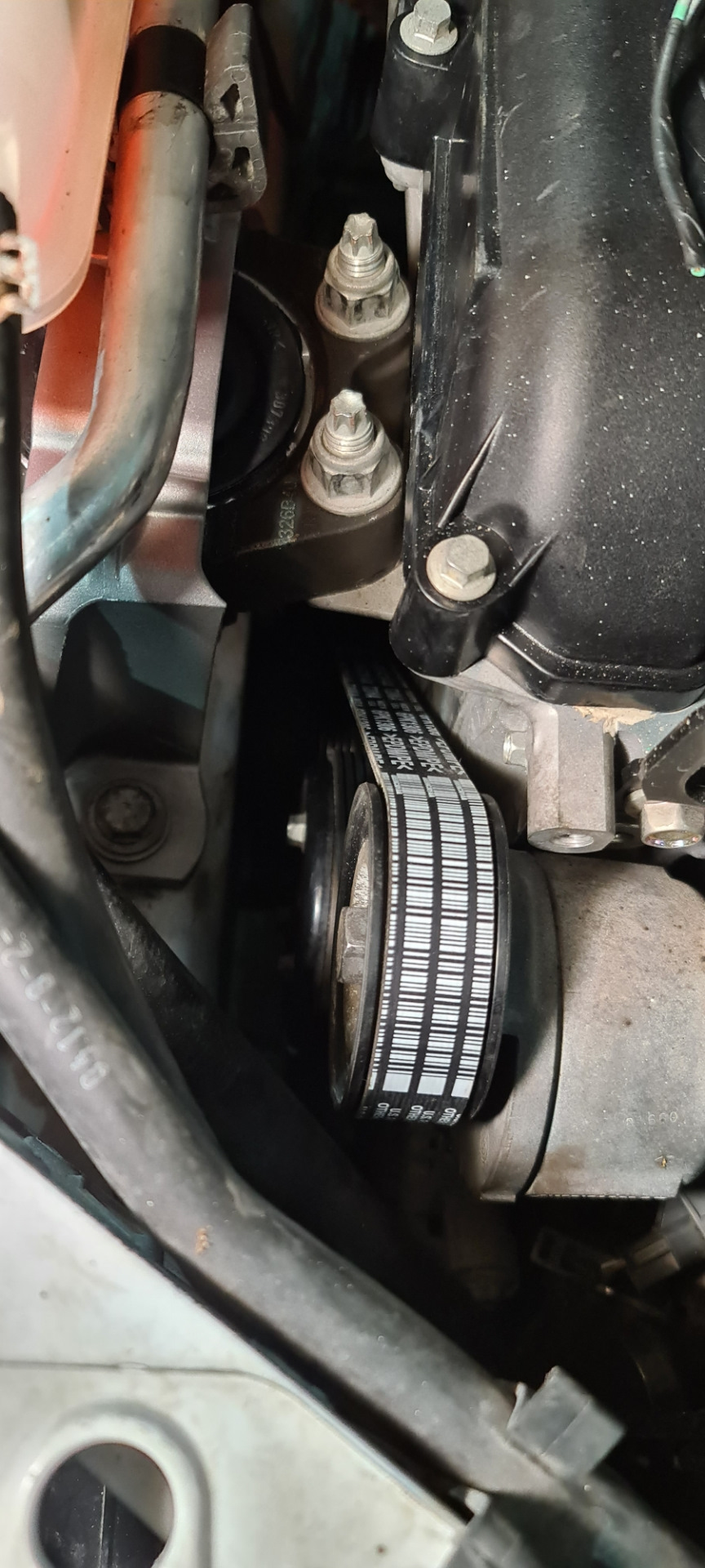 Ремень генератора — Ford Focus Sedan II, 2 л, 2010 года | запчасти | DRIVE2