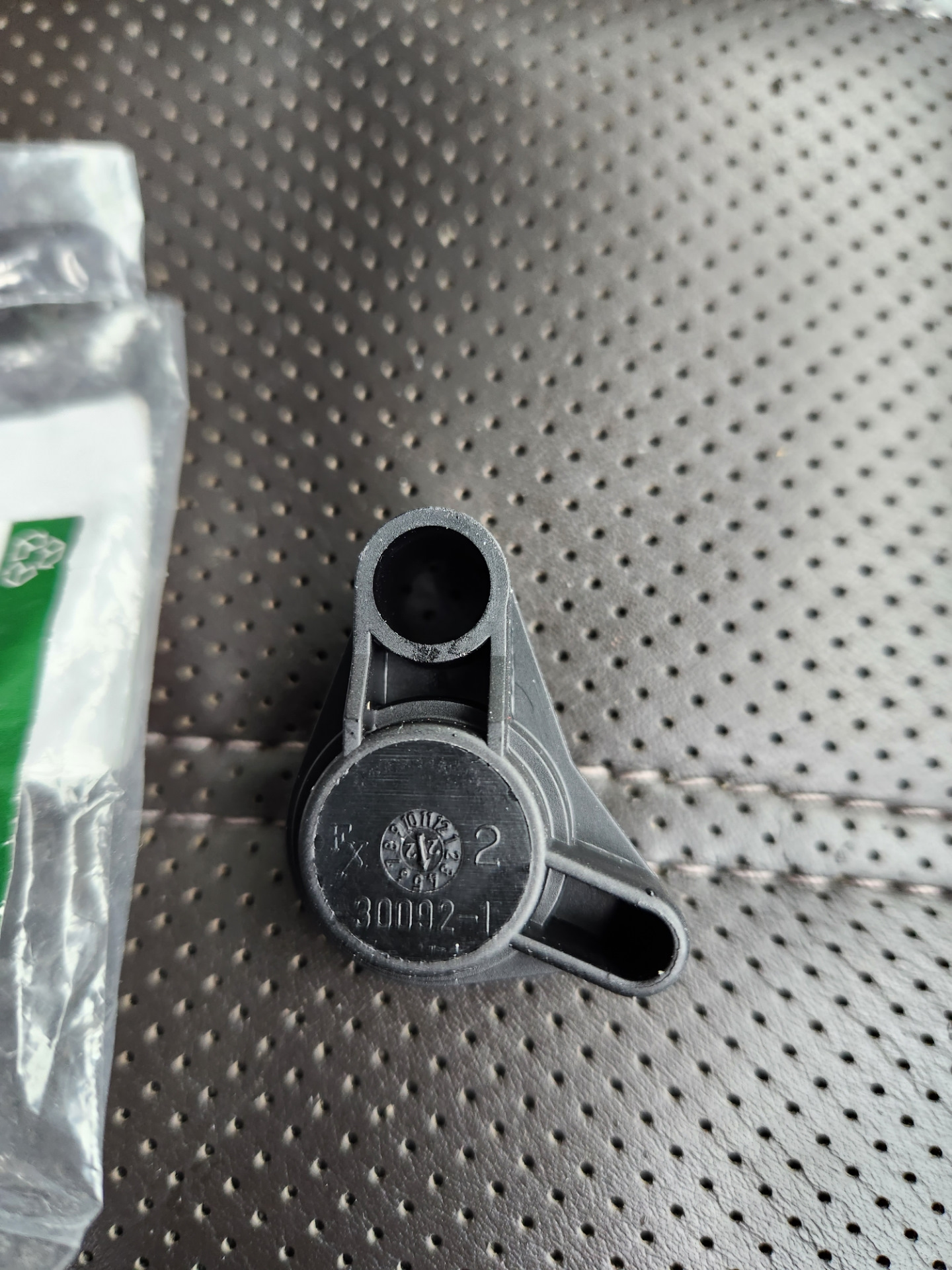 Замена механизма плавности открывания бордачка — Land Rover Range Rover ...