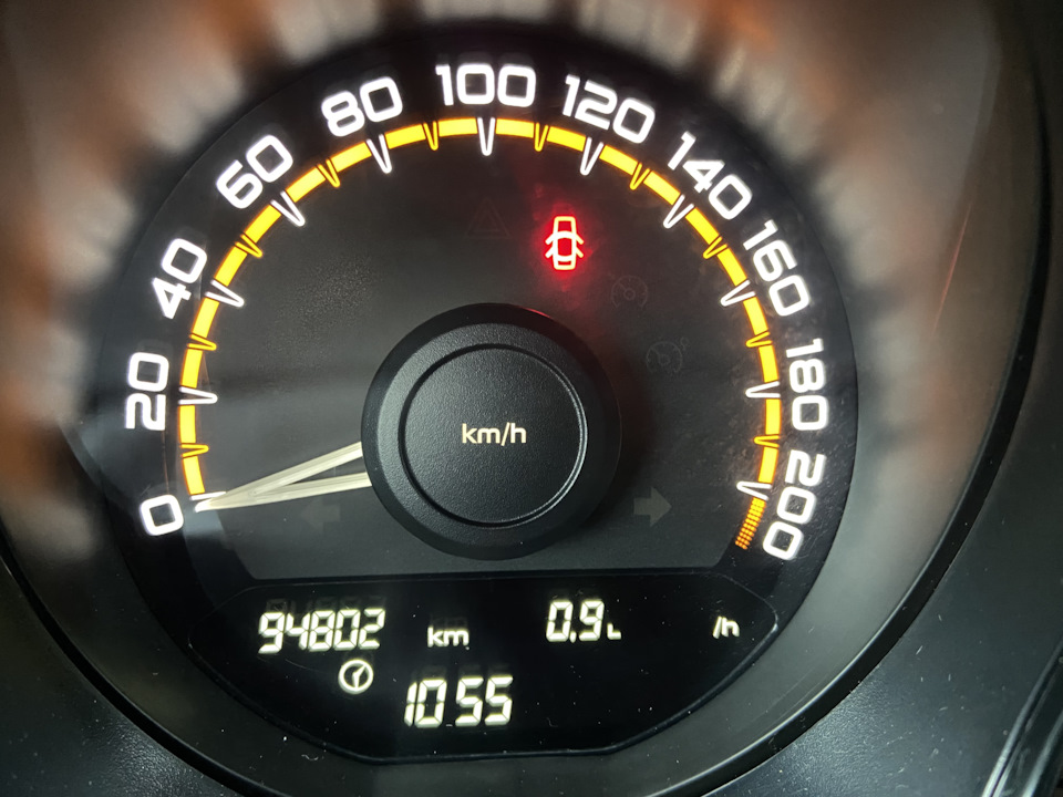 Замена резонатора (Лада Веста 1,6 МКПП, 2019) — Lada Vesta (1G), 1,6 л ...