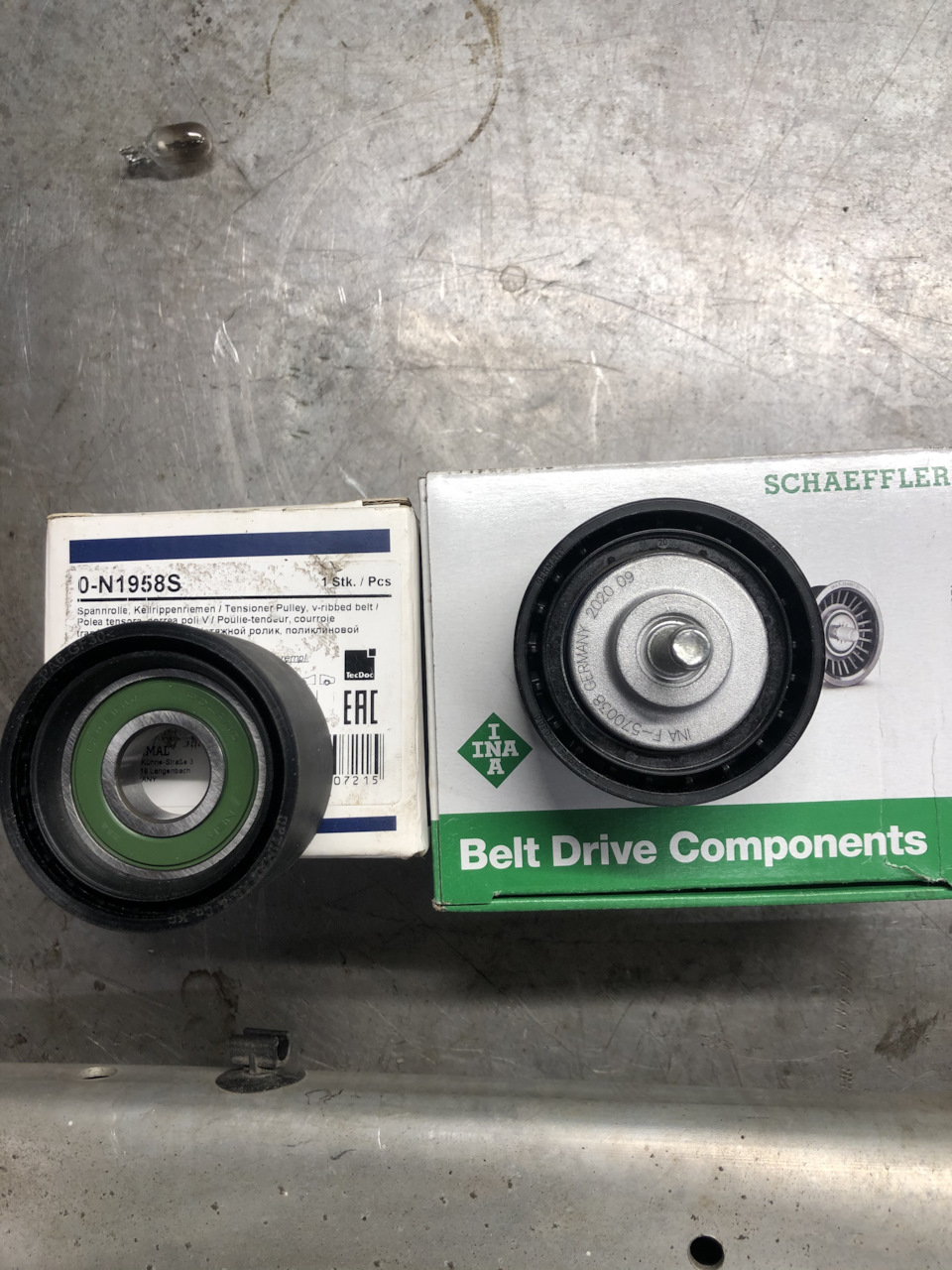 Ролики приводного ремня n57. — BMW X6 (E71/E72), 3 л, 2012 года ...