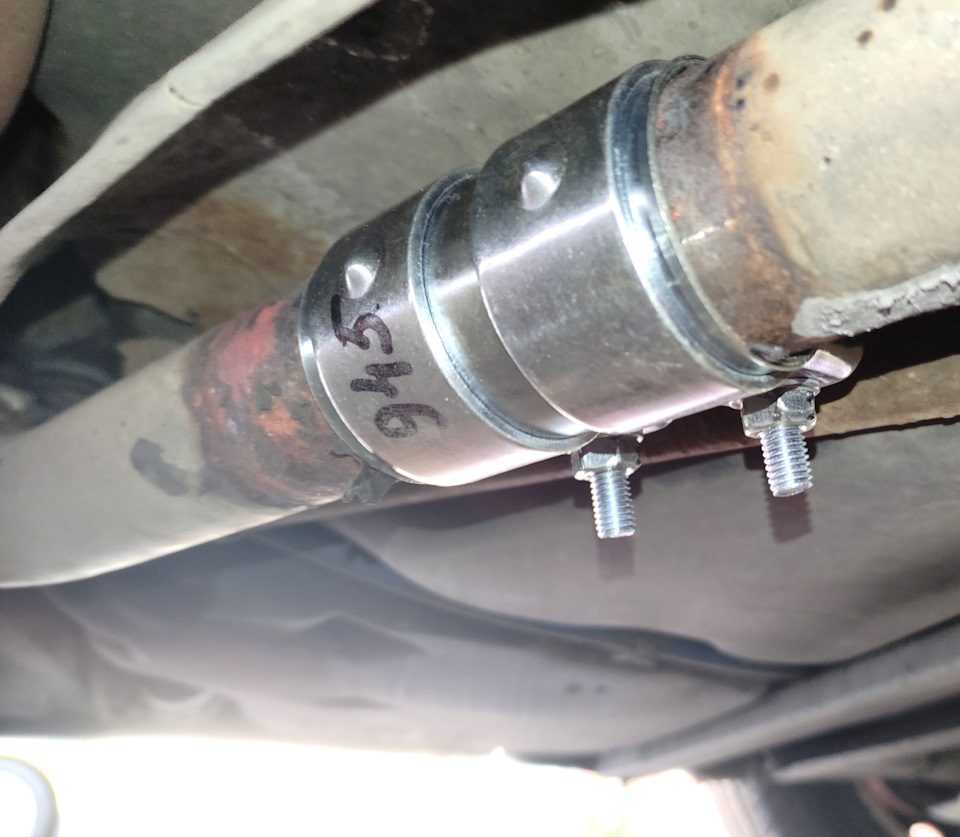 Замена хомута среднего и основного глушителя Renault Scenic 1 F2 1.4 ...