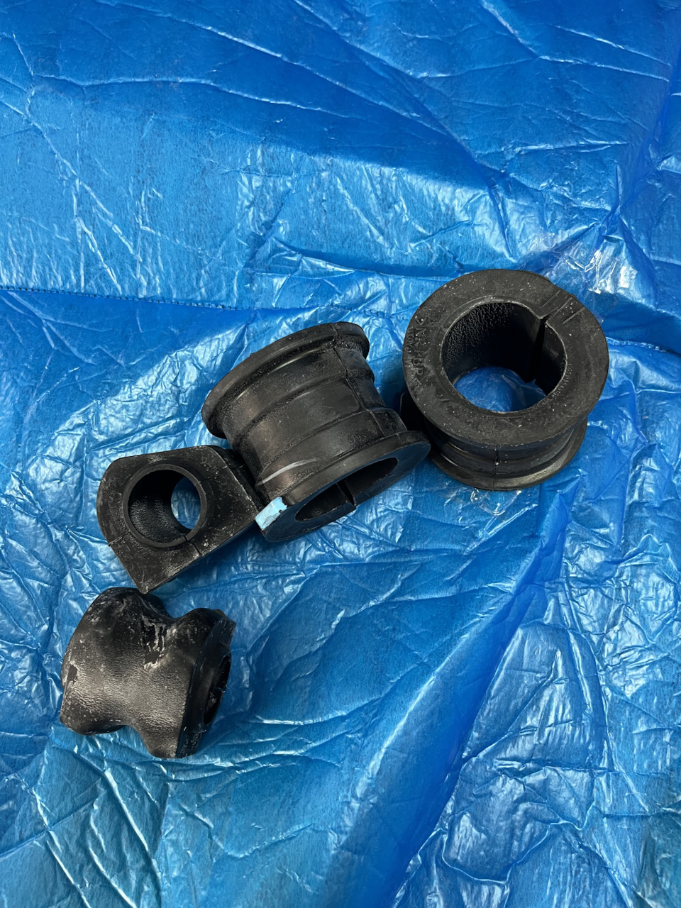 Замена передних и задних втулок KDSS… — Toyota Land Cruiser Prado 150 ...