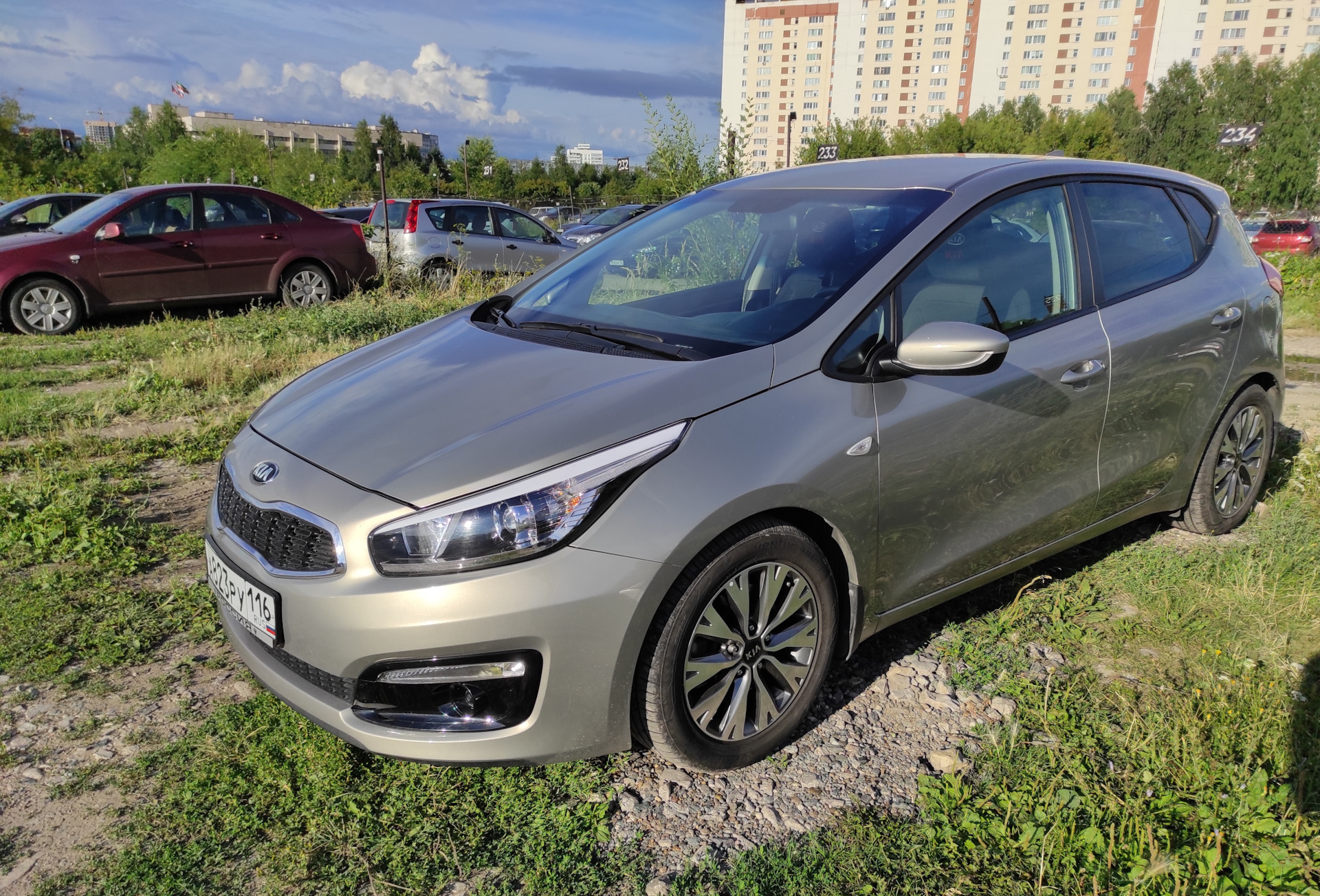 Готовлю переезд на теплые квартиры — KIA Ceed (2G), 1,6 л, 2017 года | другое | DRIVE2