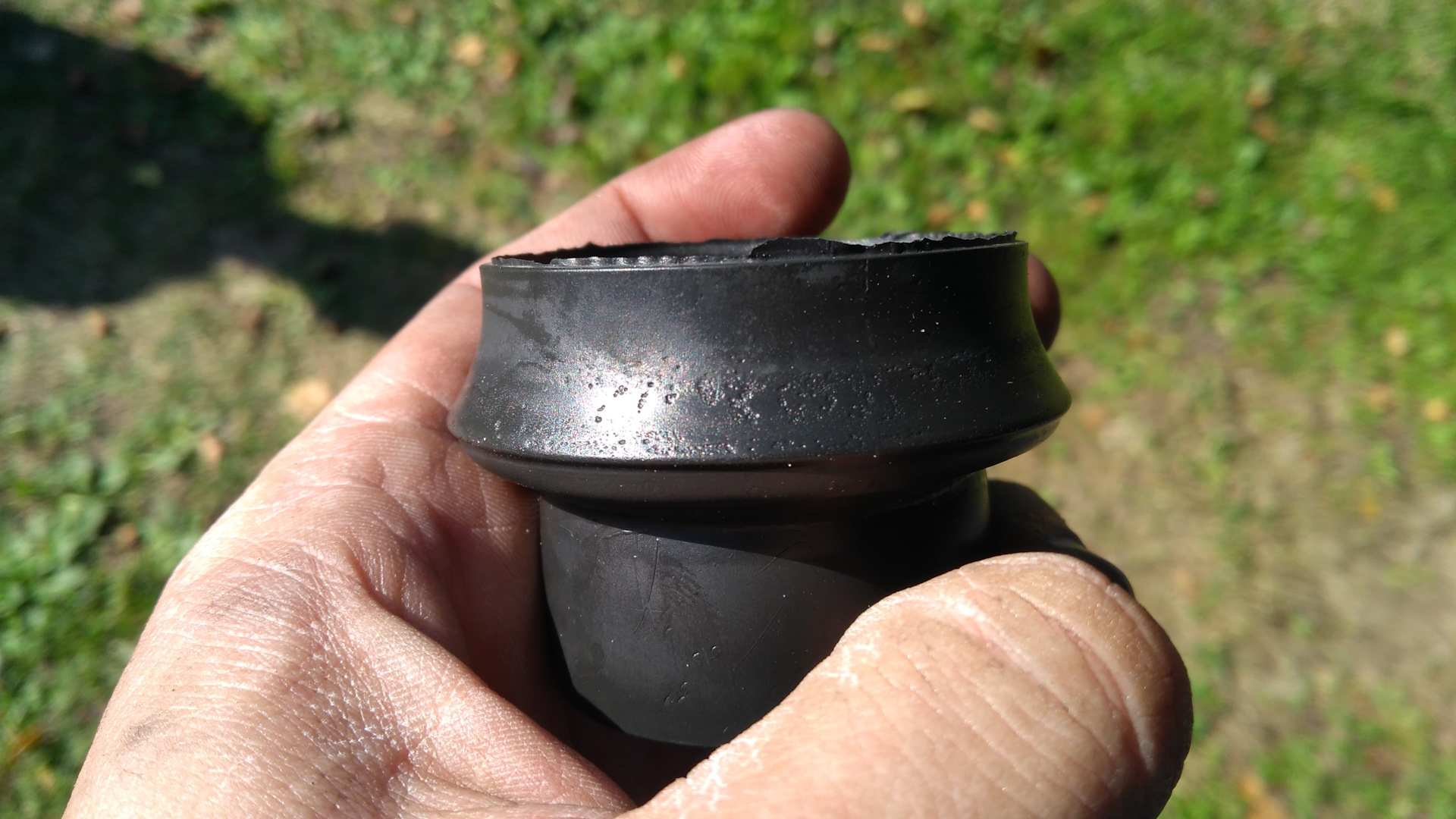 Замена уплотнителя на выходе холодной части турбины — BMW X3 (E83), 2 л ...