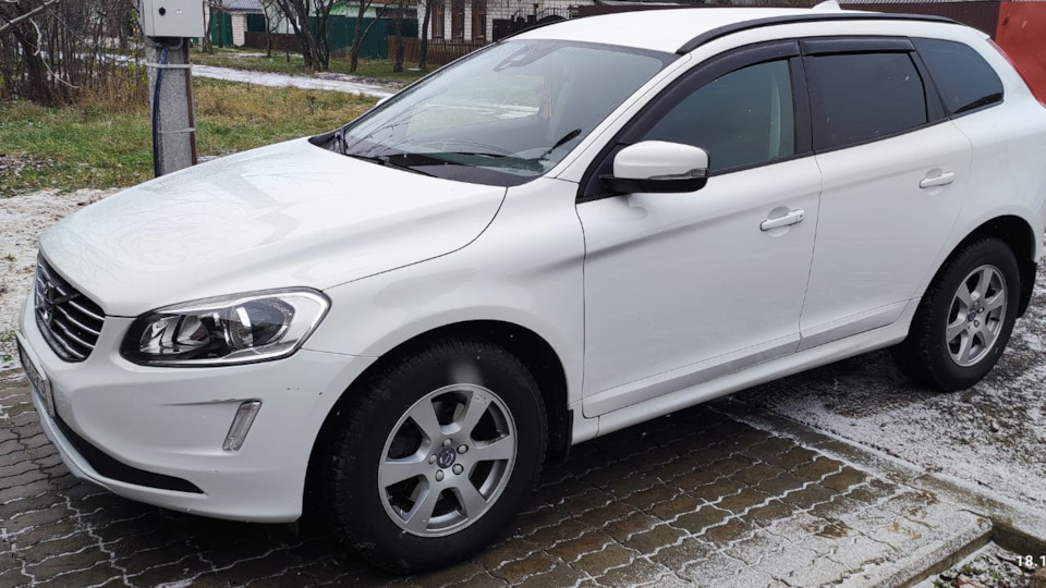 Всем привет. Ищу фары. — Volvo XC60 (1G), 2 л, 2015 года | запчасти ...