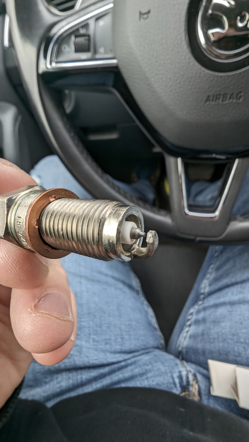 04E905612C Свеча зажигания VAG | Запчасти на DRIVE2