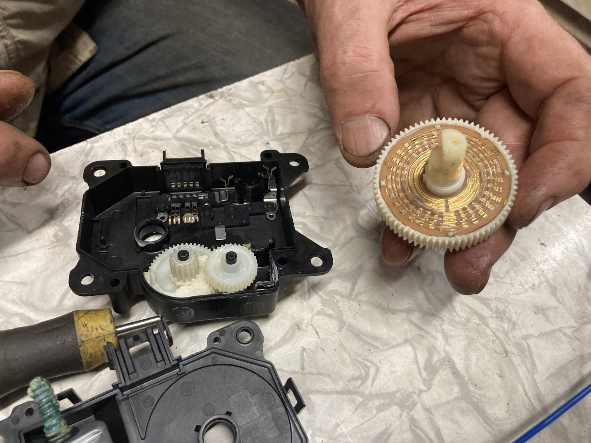 DTC B1446 — Climate/Heater или сказ о сервоприводе — Toyota Venza (1G ...