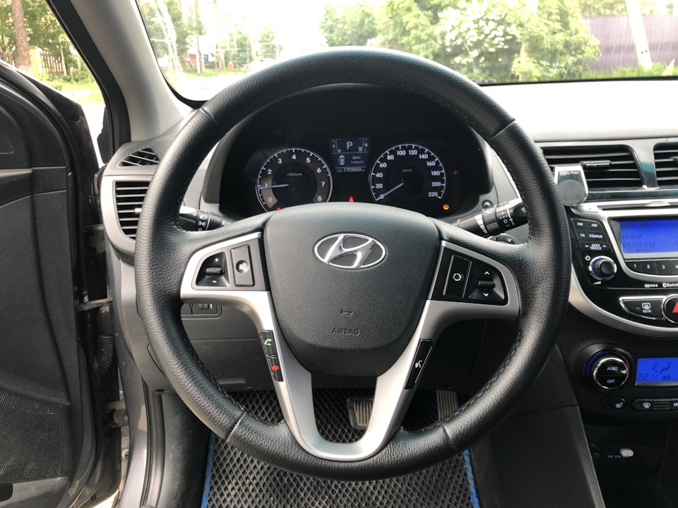 Перетяжка руля — Hyundai Solaris, 1,6 л, 2011 года | аксессуары | DRIVE2