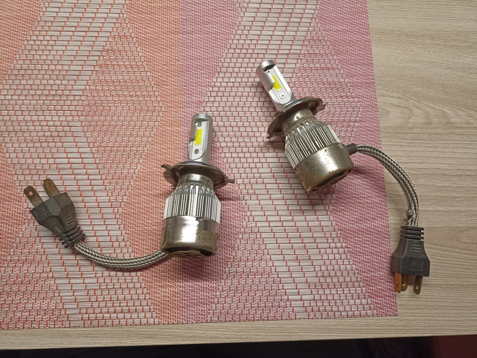 Да будет свет! Часть 1. — Mitsubishi Pajero iO, 1,8 л, 1999 года ...