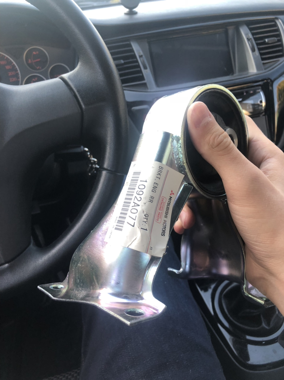 Замена подушки двигателя || протёртая защита — Mitsubishi Lancer IX, 1 ...