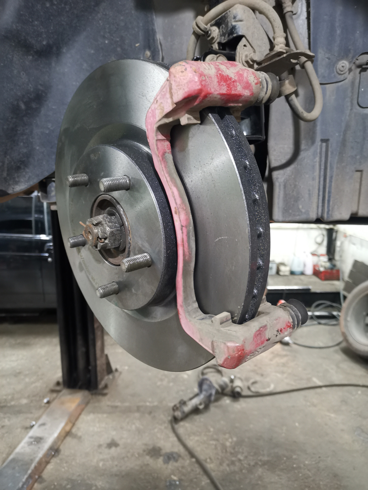 Замена амортизаторов и передних тормозных дисков. — Mitsubishi ...