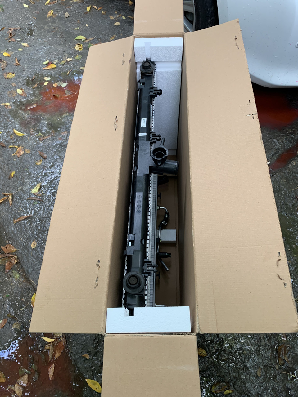 Радиатор охлаждения замена — Toyota Camry (XV50), 2,5 л, 2014 года ...