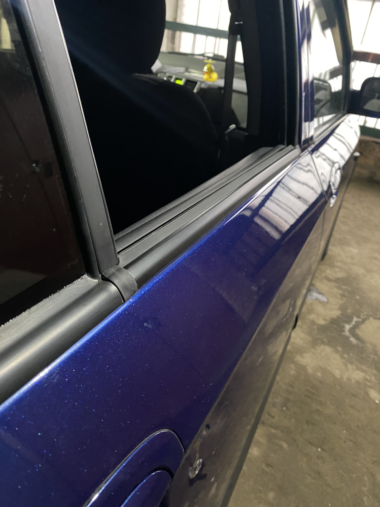 Замена внешних молдингов — Hyundai Getz, 1,4 л, 2007 года | своими ...