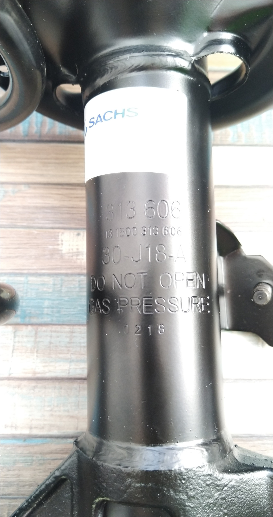 313606 Амортизатор (справа) для NISSAN SACHS | Запчасти на DRIVE2