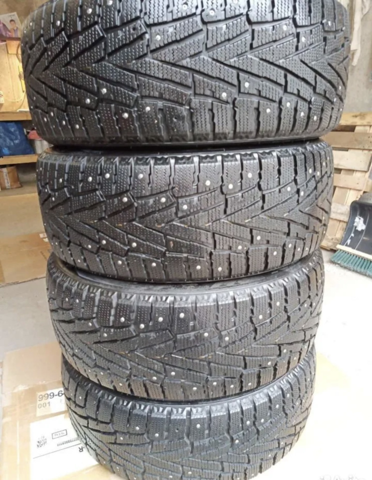Шины зимние шипованные Nexen 255/55 R18, литые диски Vag 8,5Jx18 ET50 ...