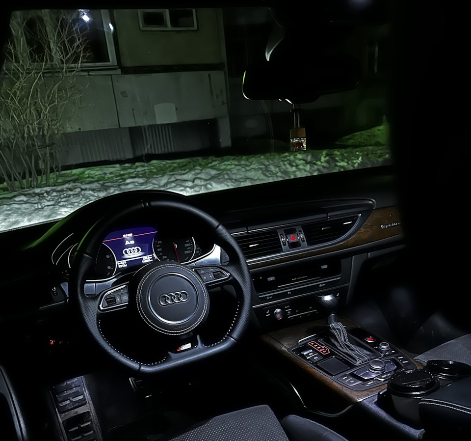 Подушка руля — Audi A6 Avant (C7), 2 л, 2018 года | тюнинг | DRIVE2