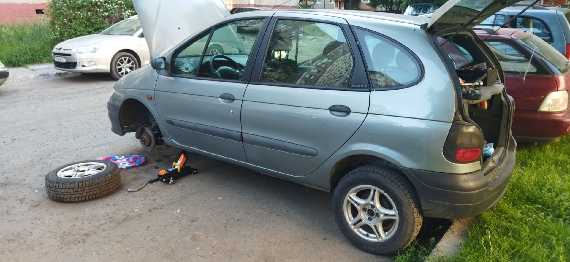 Течь КПП — Renault Megane Scenic, 1,6 л, 1998 года | поломка | DRIVE2