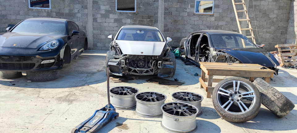 #porsche_696_: отзывы, цены, фото