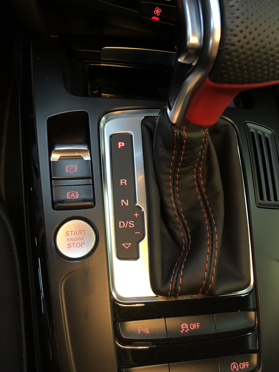 Замена кнопки старт/стоп — Audi A5 Sportback (1G), 2 л, 2015 года ...